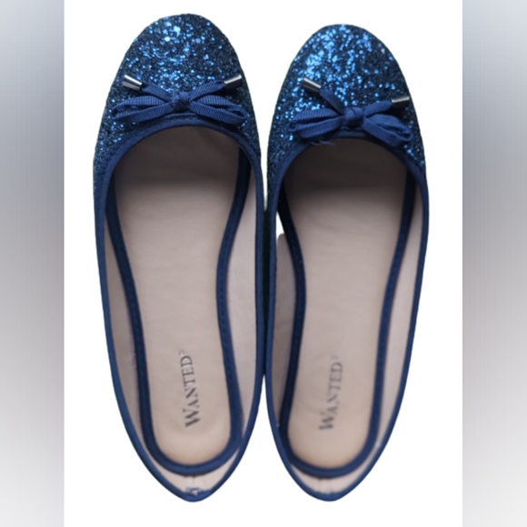 Wanted | Shoes | Nwob Wanted Navy Glitter With Bow Tie On Top Above ...